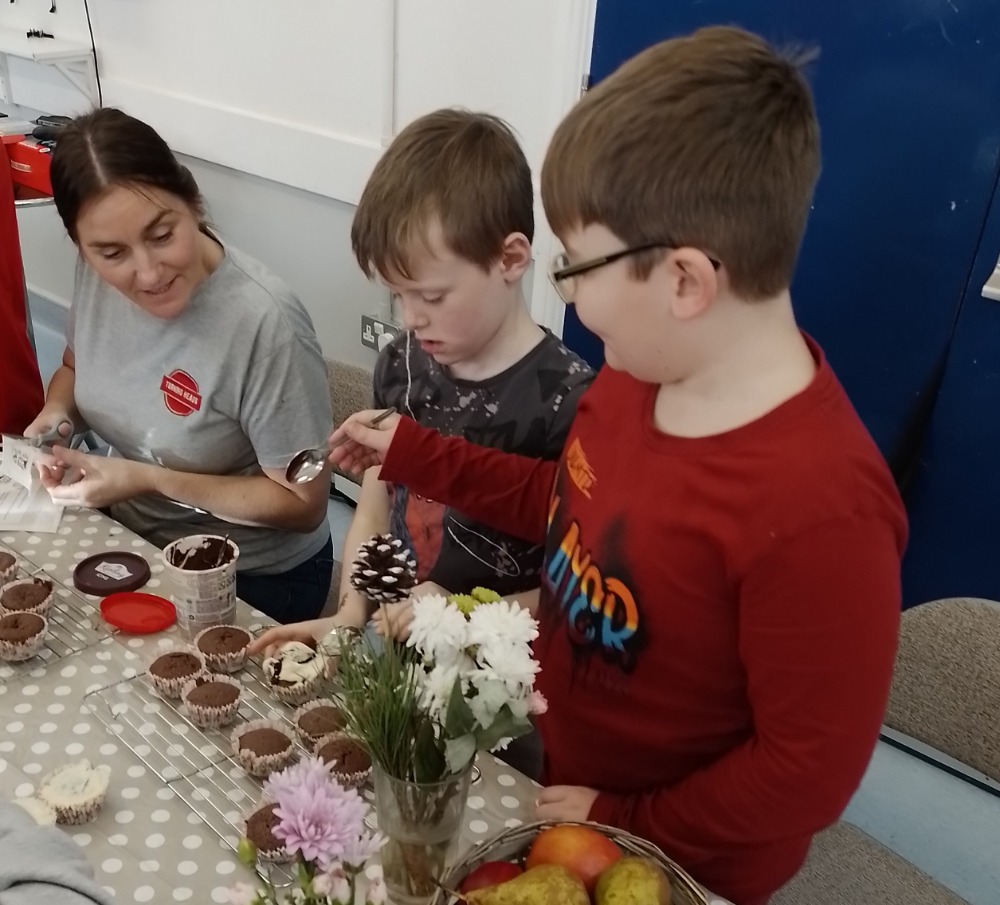 Christmas HAF 2022 - Turning Heads